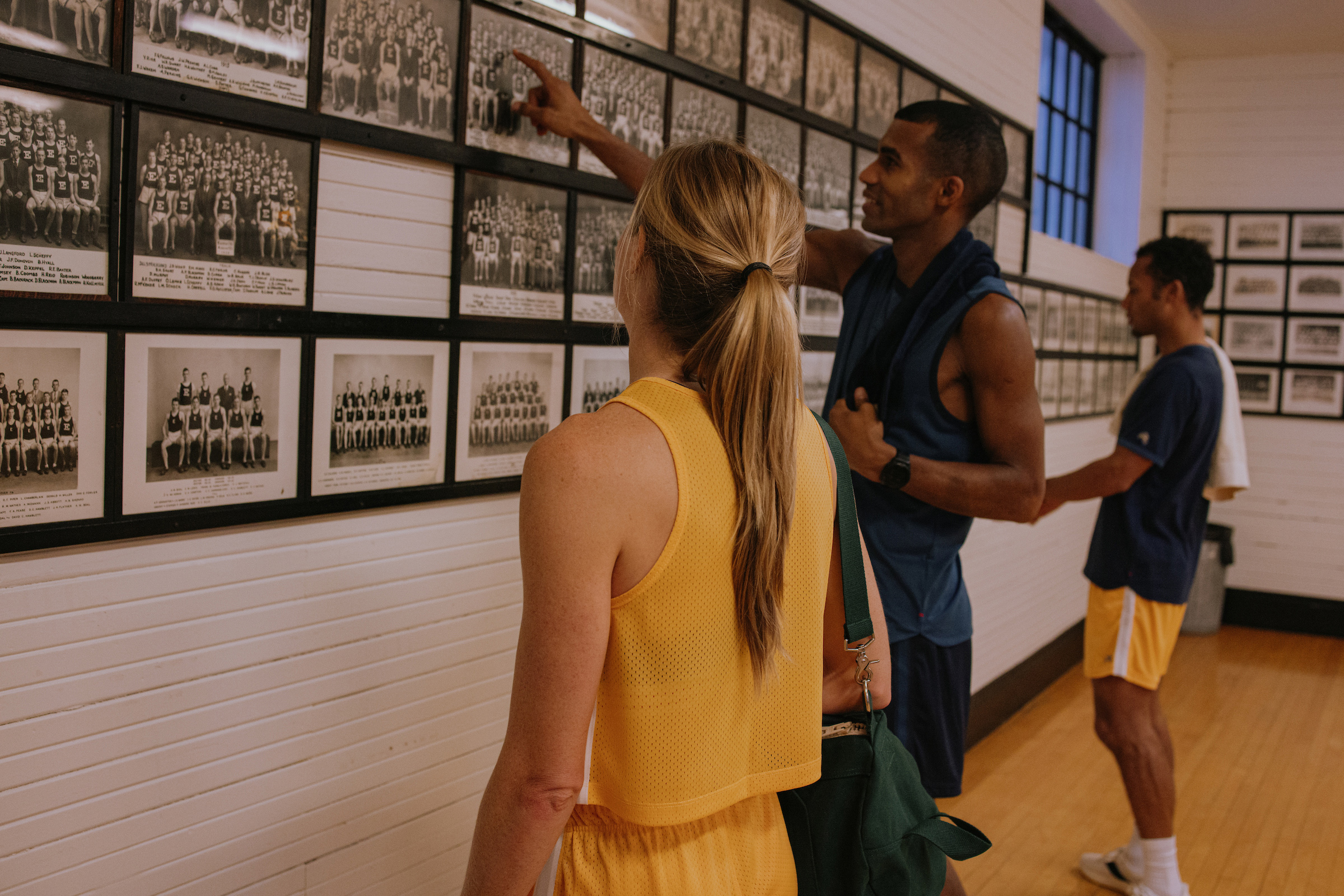 Women's Fieldhouse Pinnie | Tracksmith